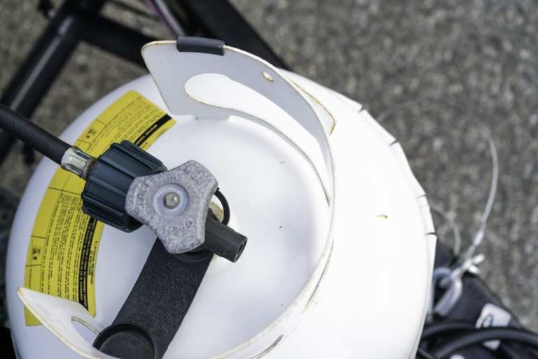 4 Ways To Fix Propane Tank Valve Stem Leaking - Camper Upgrade